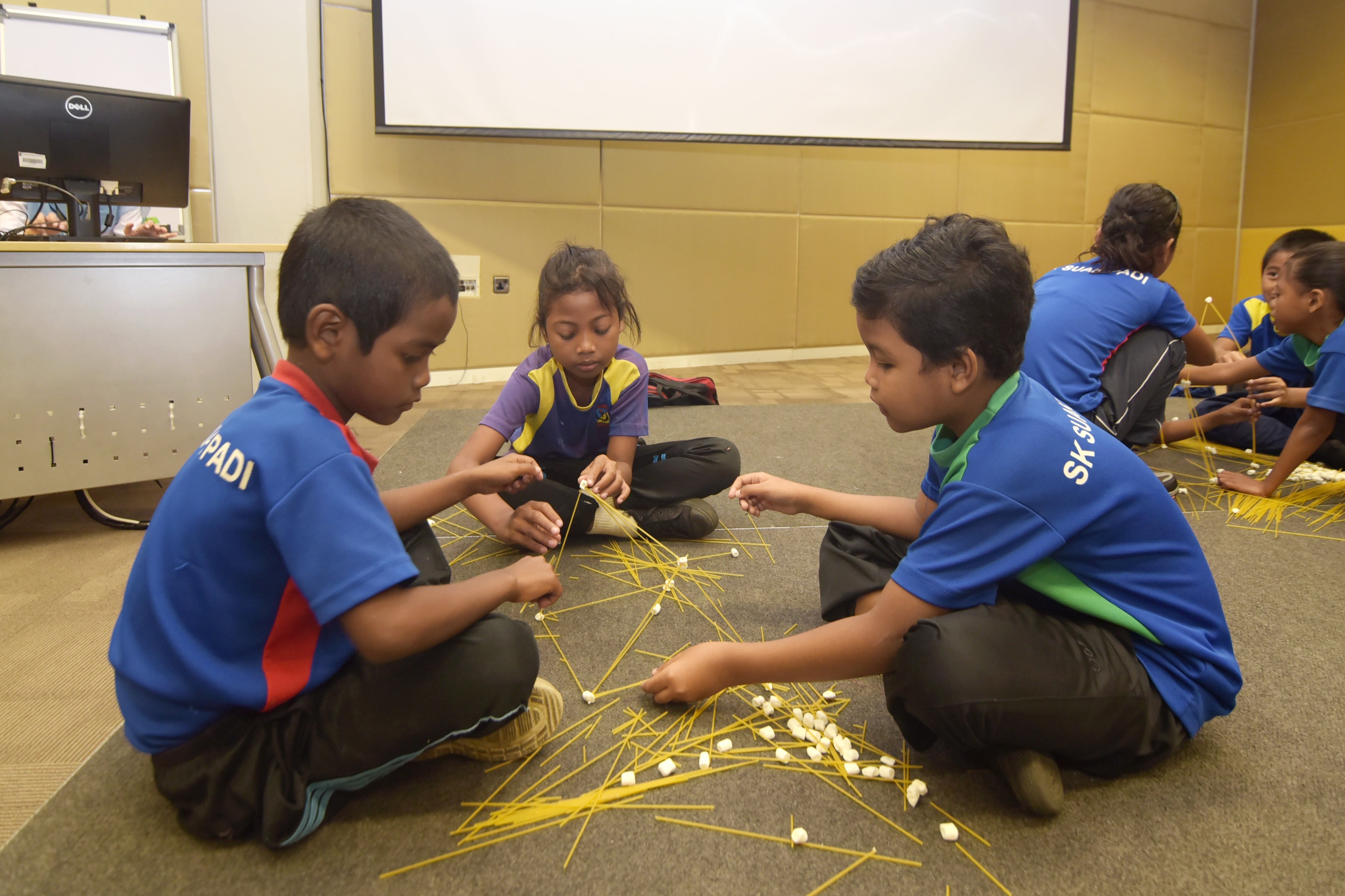 Yayasan PETRONAS and UTP Embark on Nationwide Back-to-School Programme